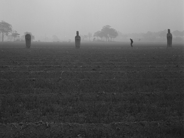 Yan Xinfa 闫新法 - Yan Xinfa’s Emperor’s tomb (2004-2005) is a series of ...