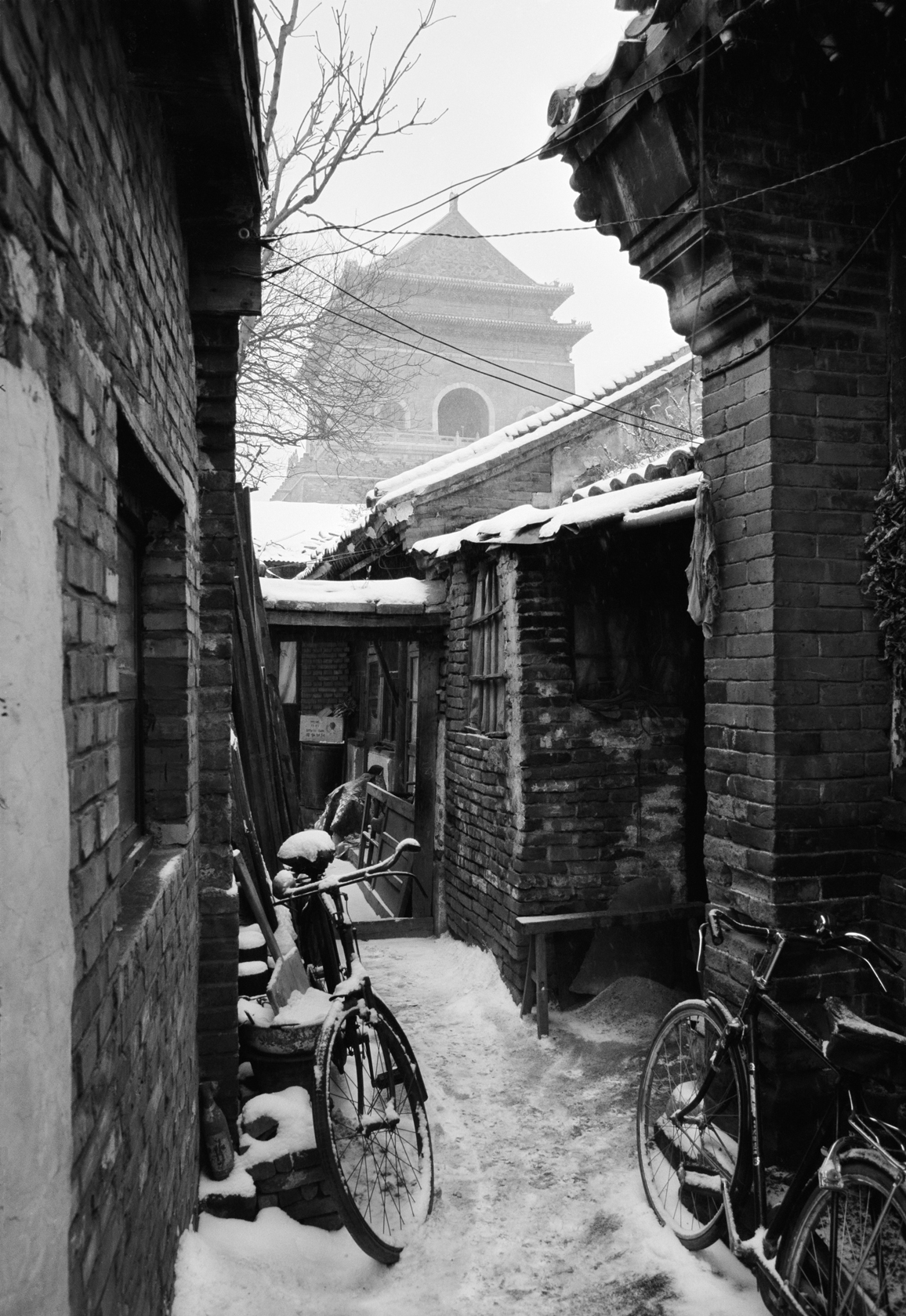 Xu Yong 徐勇 - Discover the Chinese photographer Xu Yong and his timeless ...