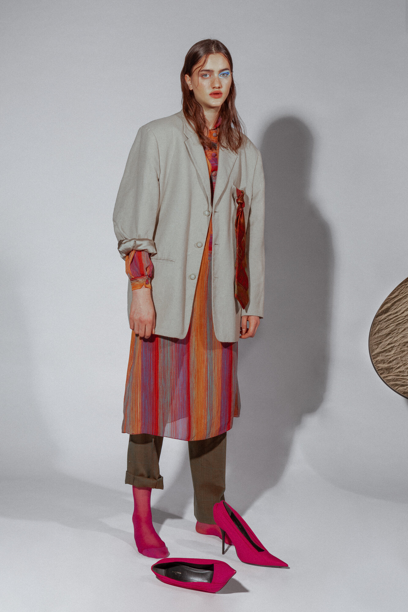 Feng Jiang - The fabrication of spectacles is central to Feng Jiang's ...