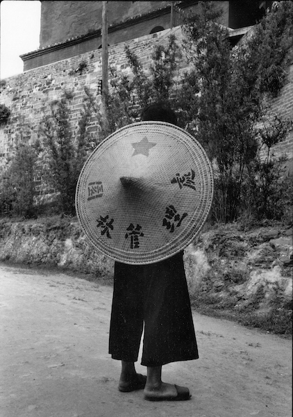 Tom Hutchins: Seen in China 1956